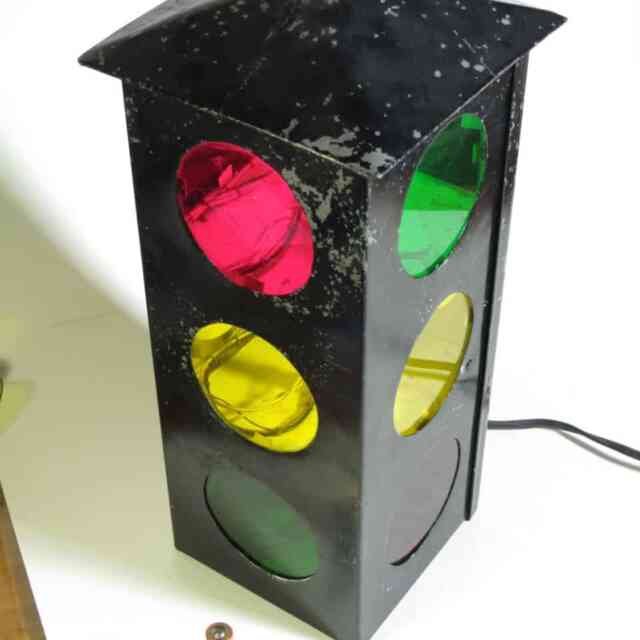 Traffic light decorations for the garage, kitchen, or... bedroom. Oh, my!